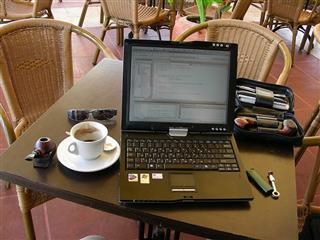 8 Tips for Effectively Managing Remote Workers