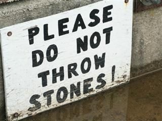 Mind Your Manners on Social Networks